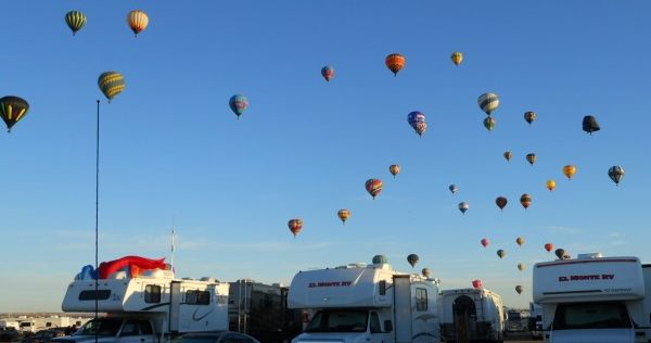 Incredible RV Trip Idea: The 2017 Havasu Balloon Festival | Outdoorsy.com