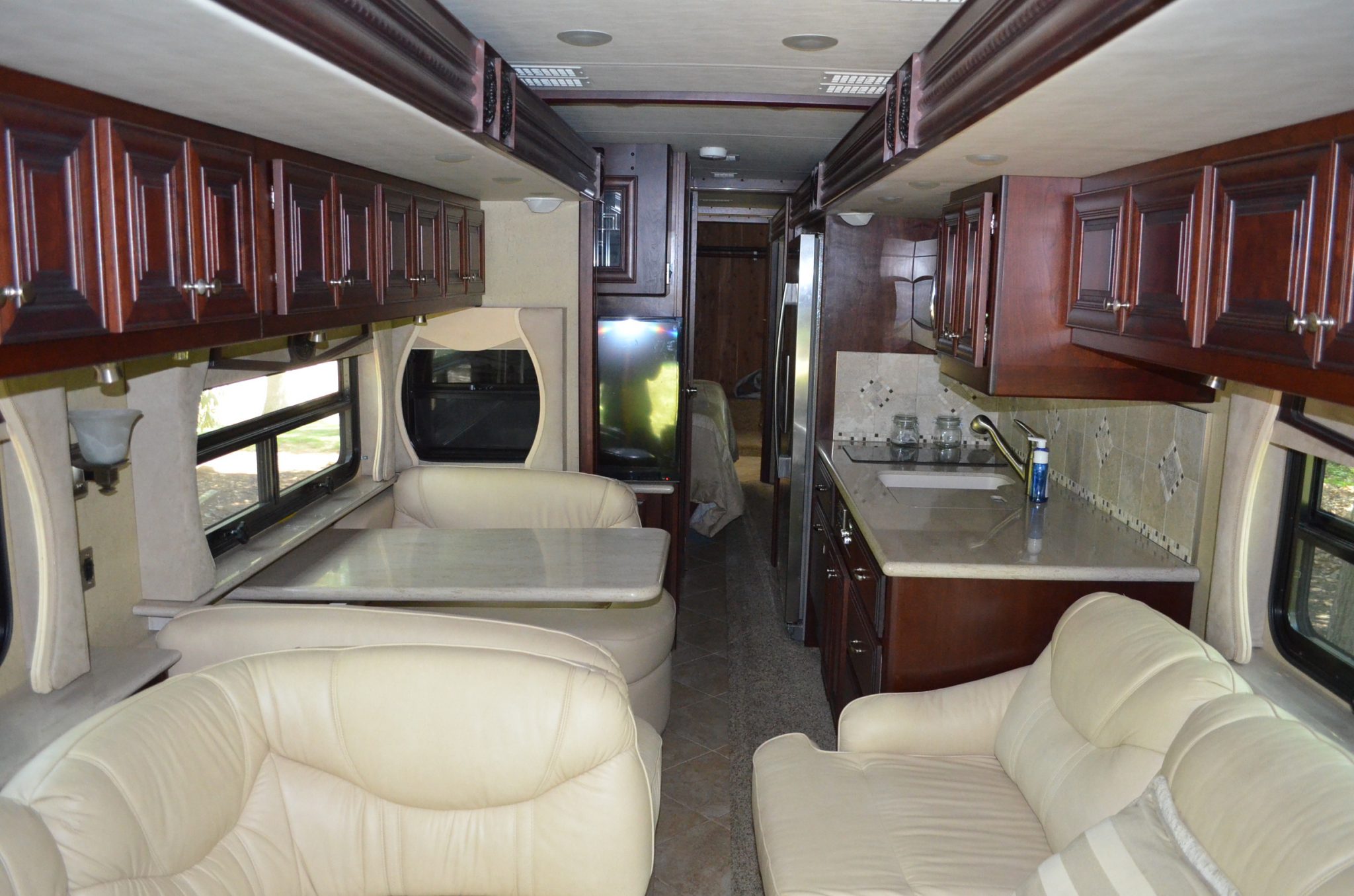 Top 3 Reasons Your RV Needs a CB Radio | Outdoorsy.com