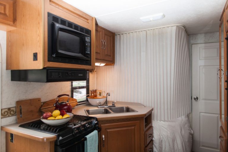 The Big Guide to RV Kitchens | Outdoorsy.com