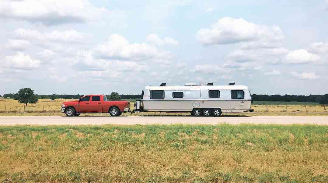 Meet This Maker: Elyse DeLisle Of @delisle.prints | Outdoorsy.com