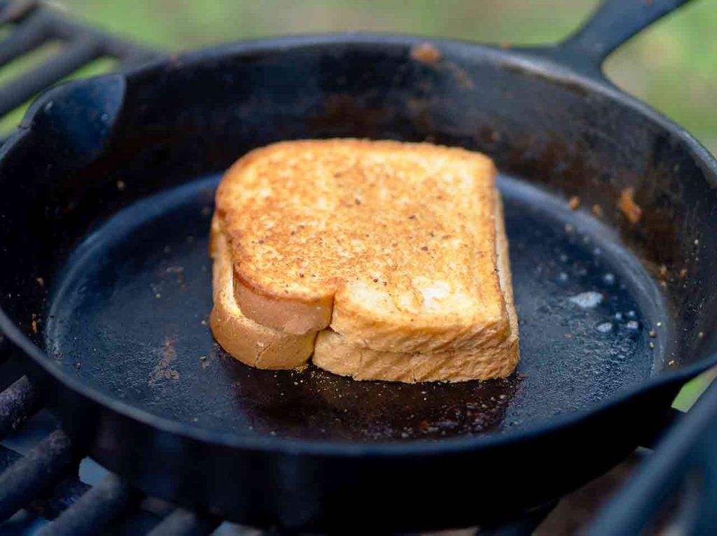 Campfire Cooking: 4 Twists To Take Your Grilled Cheese To The Next ...