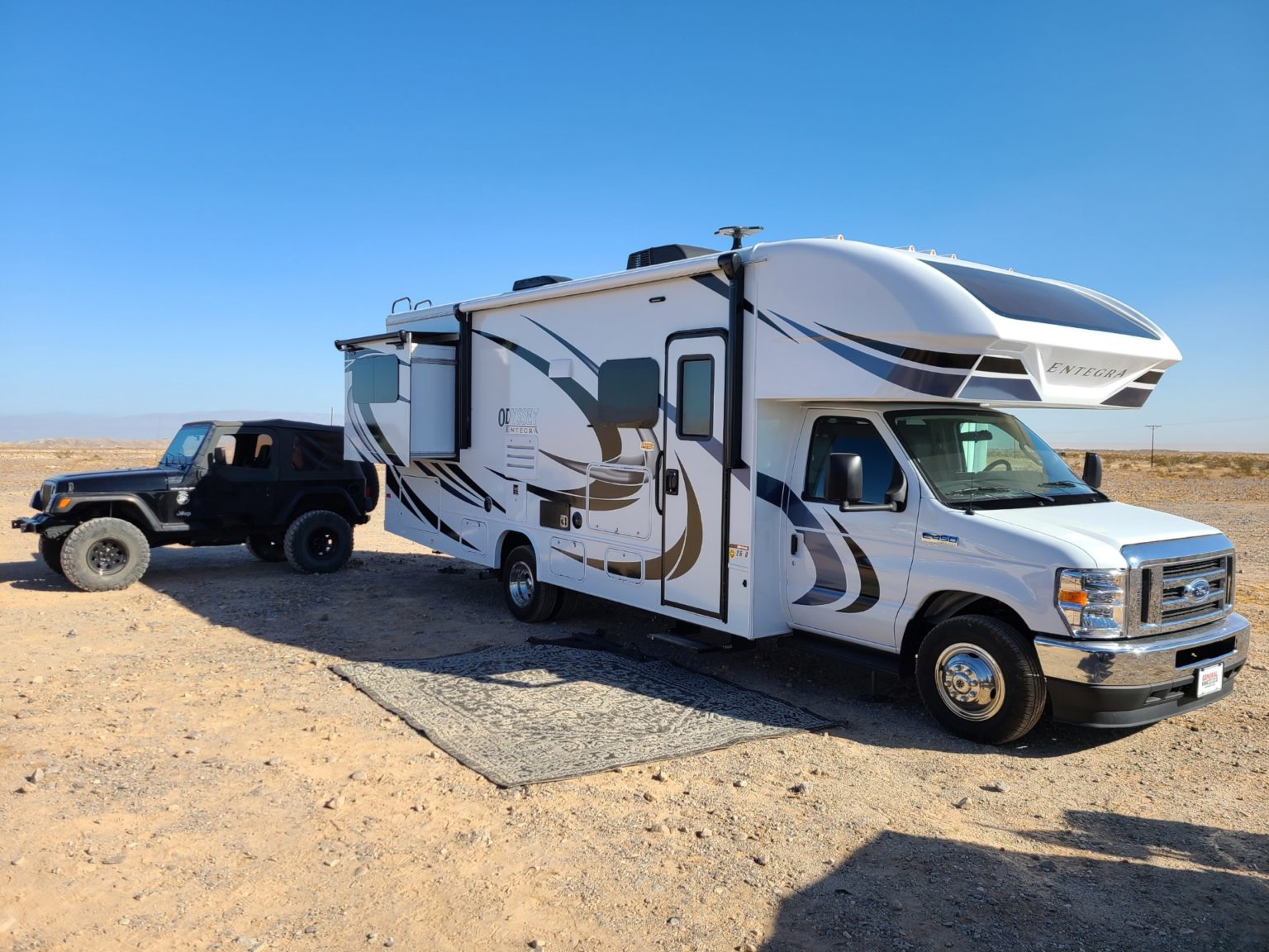 Our Big Guide to RV Driver License Requirements | Outdoorsy.com