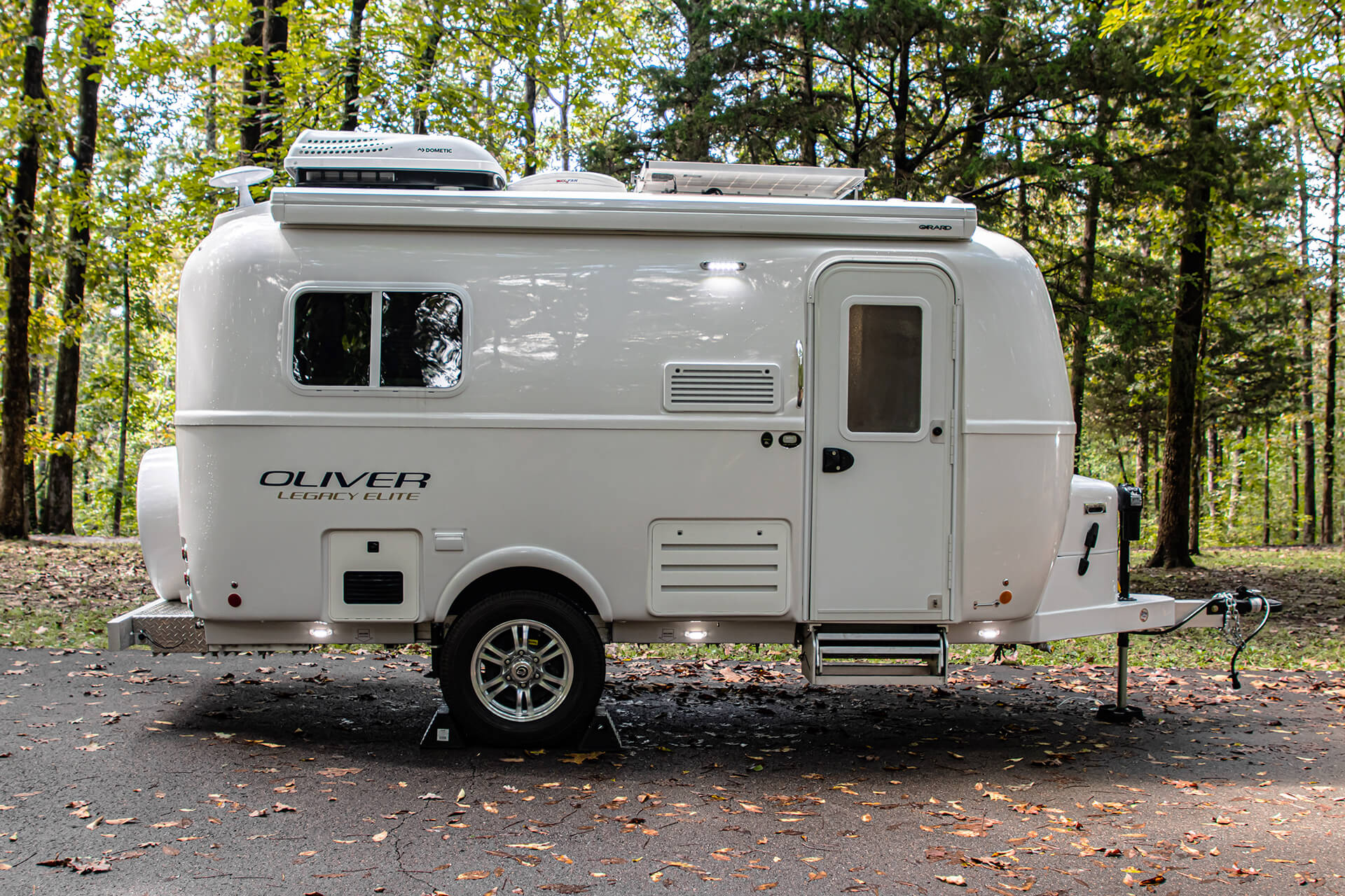 8 Best RV Campers Under 5000 Lbs Outdoorsy