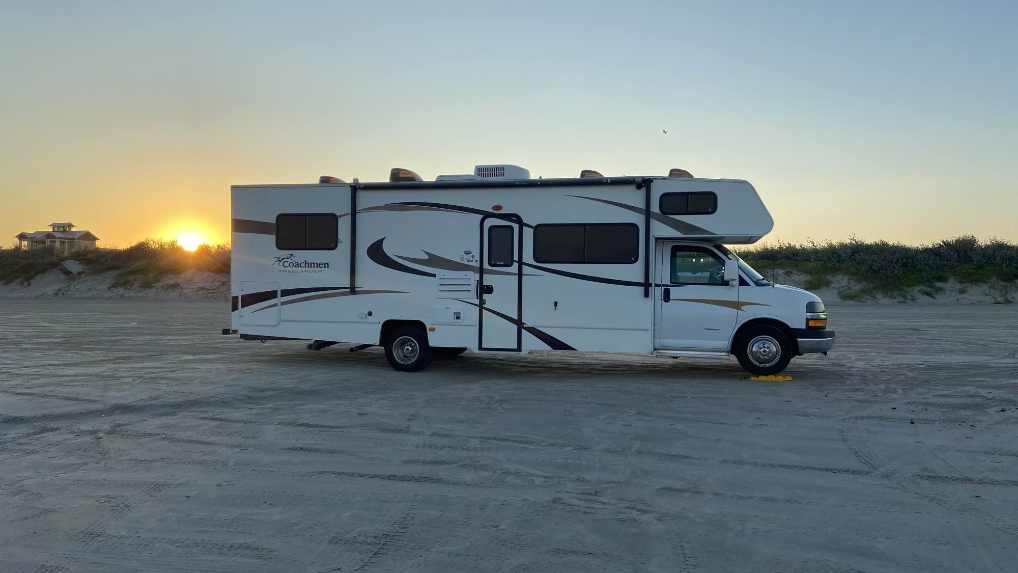 13 Ways To Get More People To Rent Your RV | Outdoorsy.com