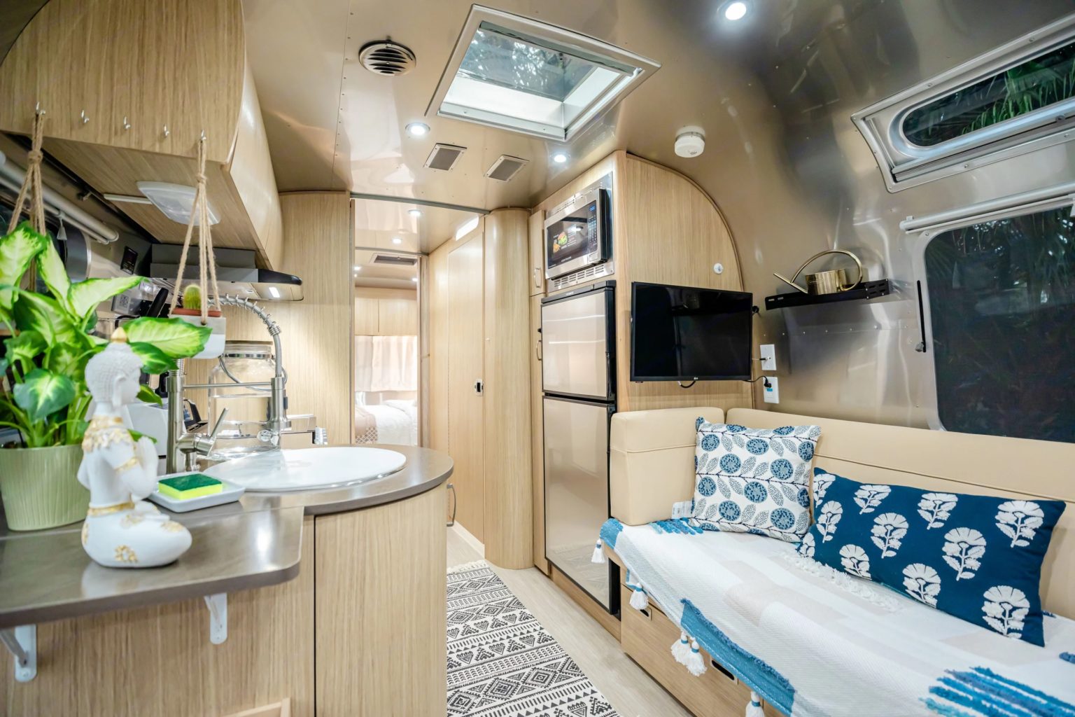 6 Reasons to Rent an Airstream Travel Trailer | Outdoorsy.com